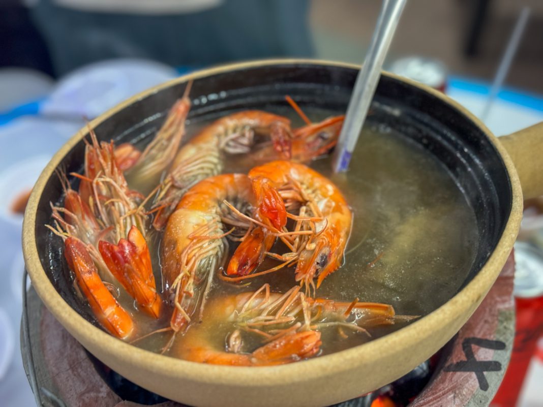 Singapore's First Halal Charcoal Claypot Prawn in Toa Payoh! - Little ...