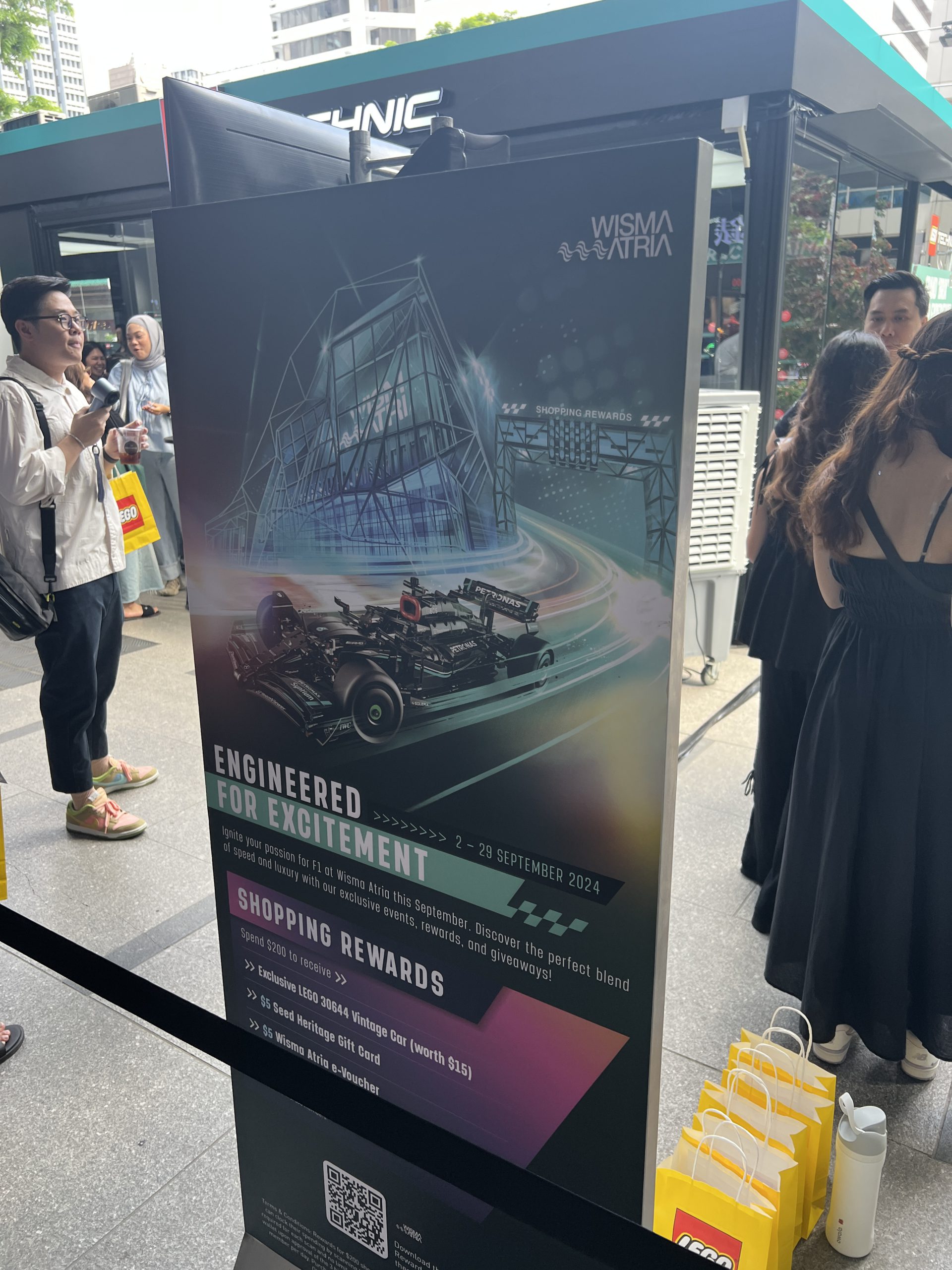 Grand ‘Brix’ Pop-Up Experience by The LEGO Group
