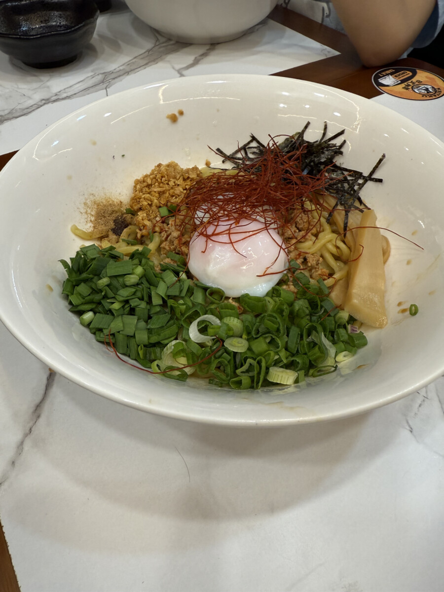 Keitaku Mazesoba: The Brothless Noodle Dish - Little Big Red Dot