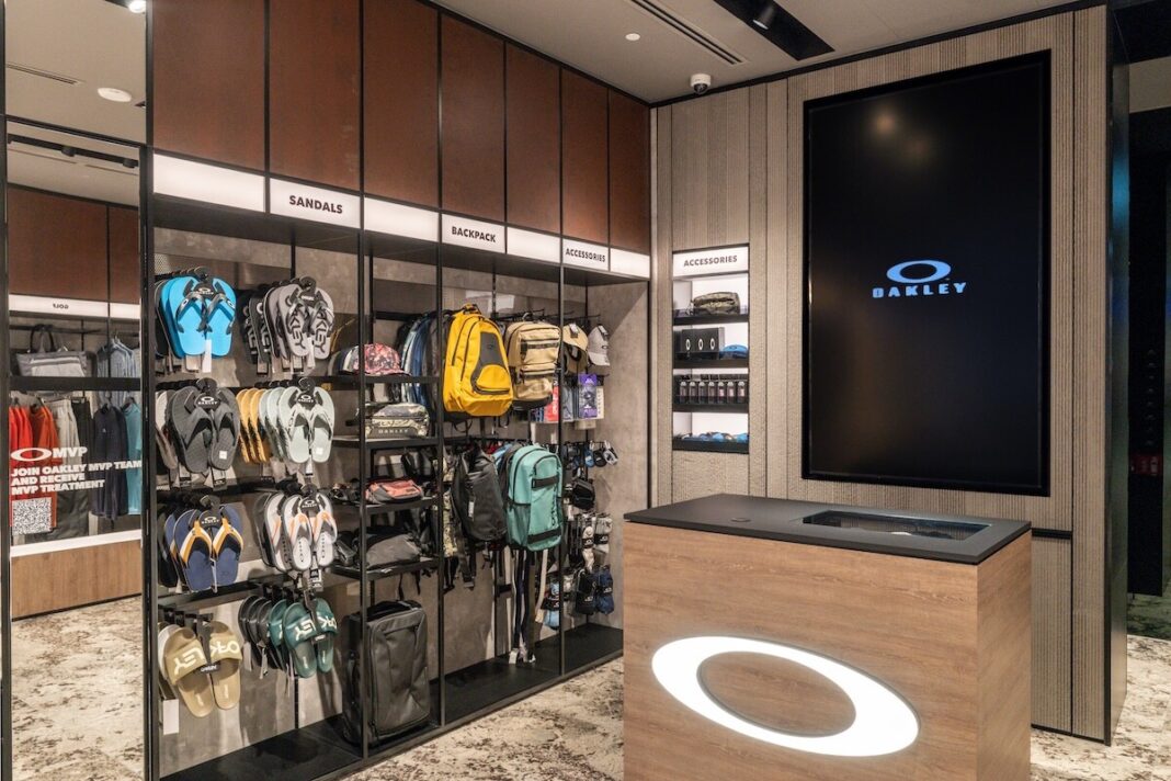 Oakley Premium Store with New and Exclusive Services at The Shoppes ...